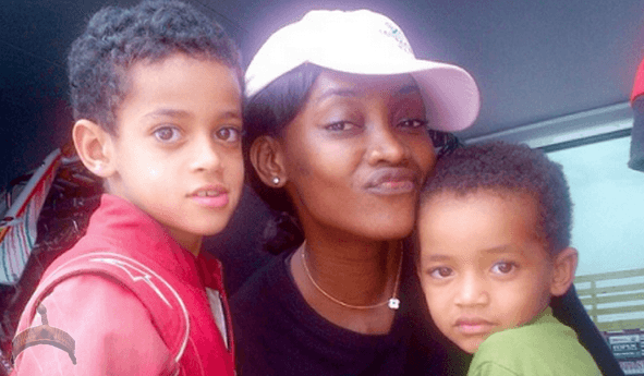 Adorable! Check out new photo Oluchi Orlandi with her boys. - Ọmọ Oòduà