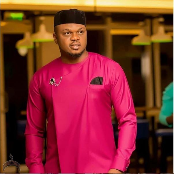 Actor Ken Erics Thrills Audience By Singing and Dancing At Event In ...