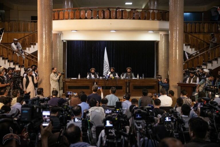 Taliban First Press Conference After They Took Control Over Afghanistan ...