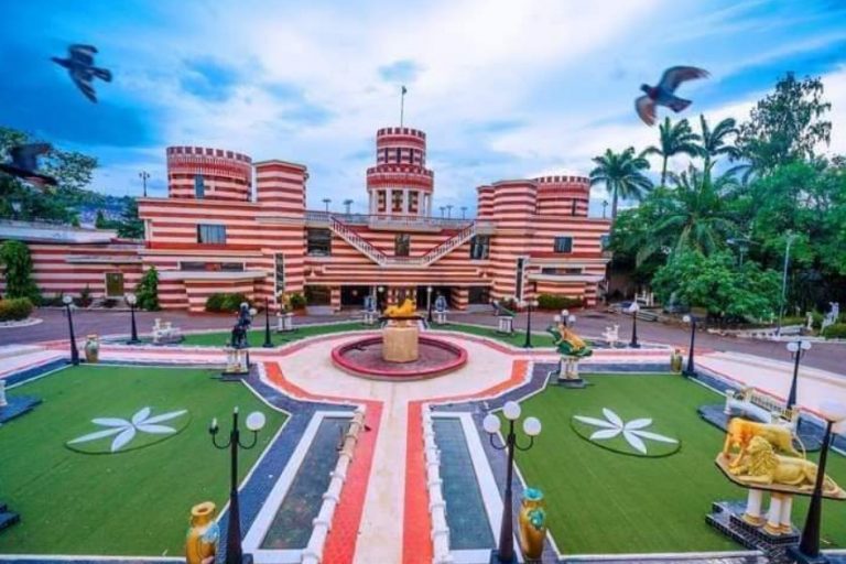 1 of 5 most beautiful Palaces in Nigeria (Photos) - Ọmọ Oòduà